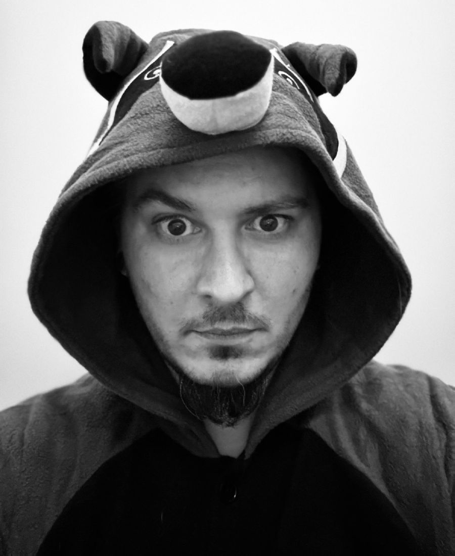 AI Content Generation Platform - Tangram Holo